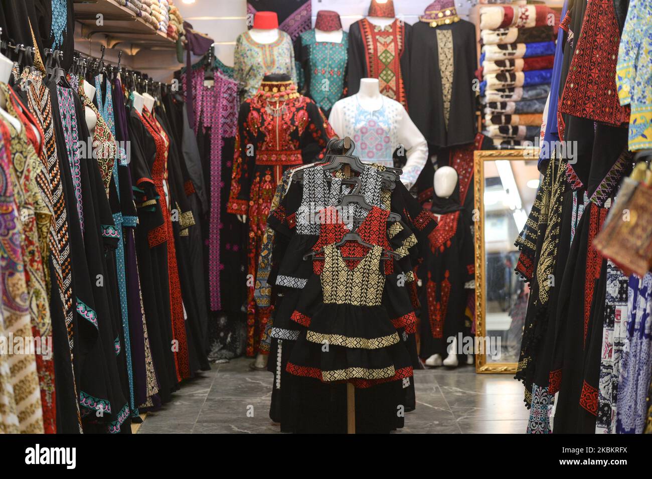 Sos dress hi-res stock photography and images - Alamy