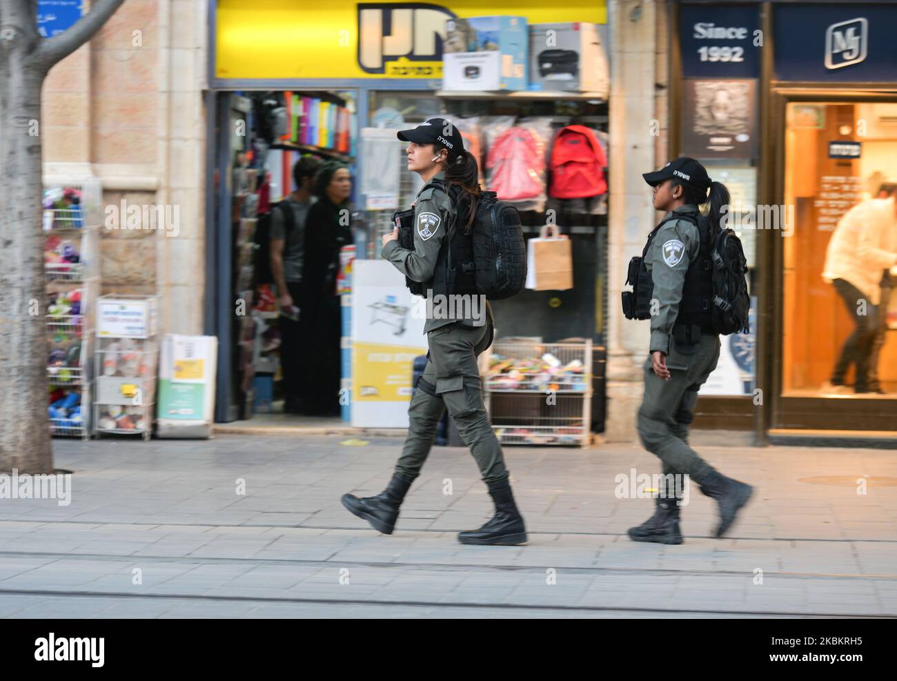 Members of israeli police hi-res stock photography and images - Alamy
