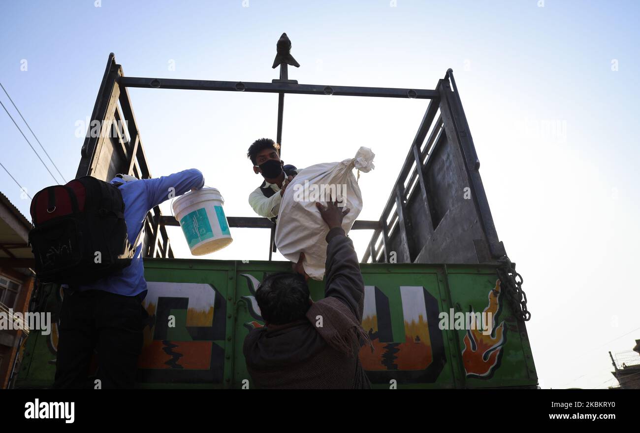 Days of lockdown in nepal hi-res stock photography and images - Alamy