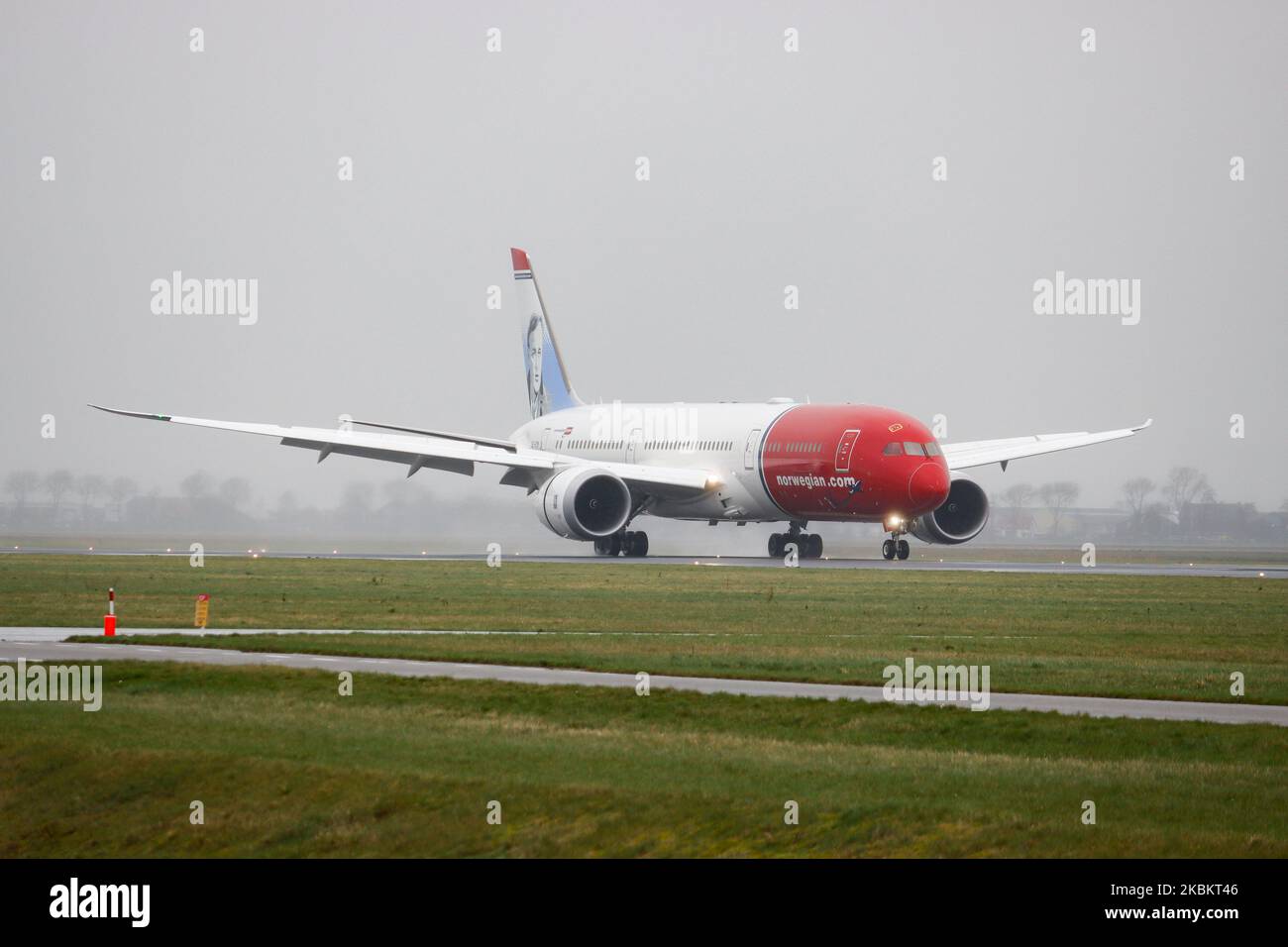 Norwegian air sweden airlines logo hi-res stock photography and images ...