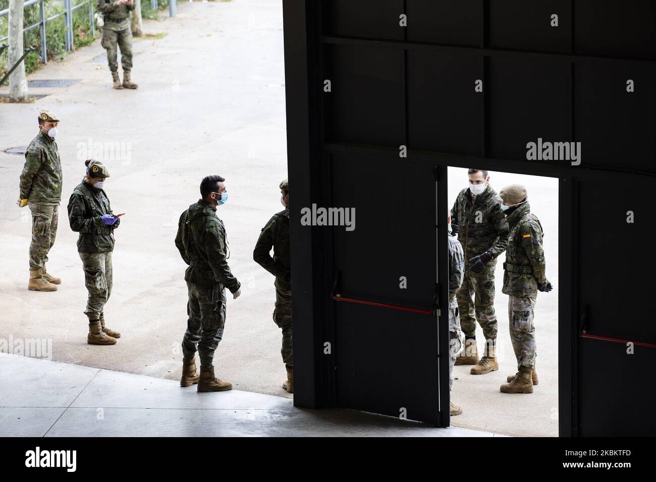 The UME (Military Emergency Unit) working on the Catalonia indoor ...