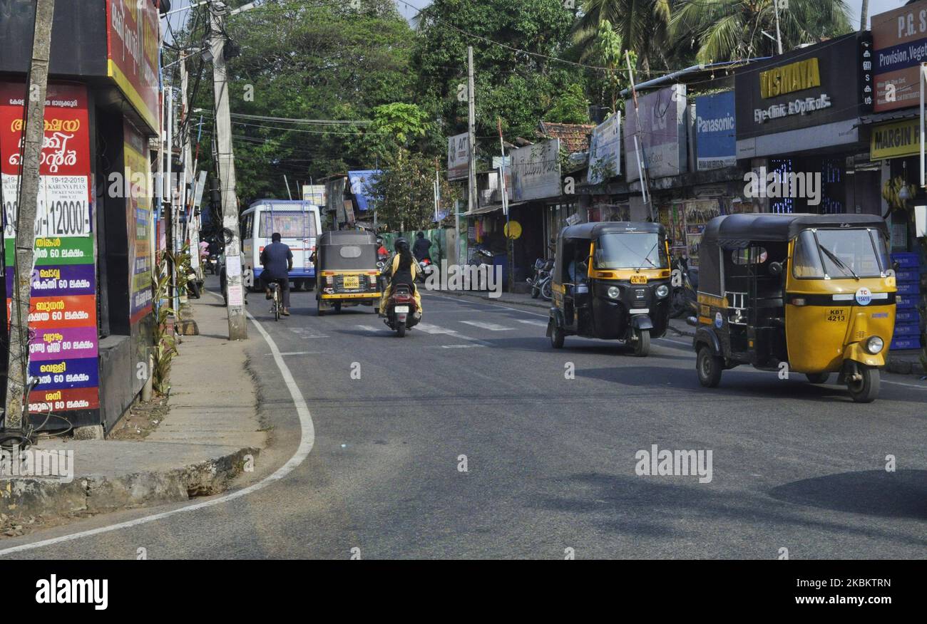 Street scene thiruvananthapuram trivandrum kerala india hi-res stock ...