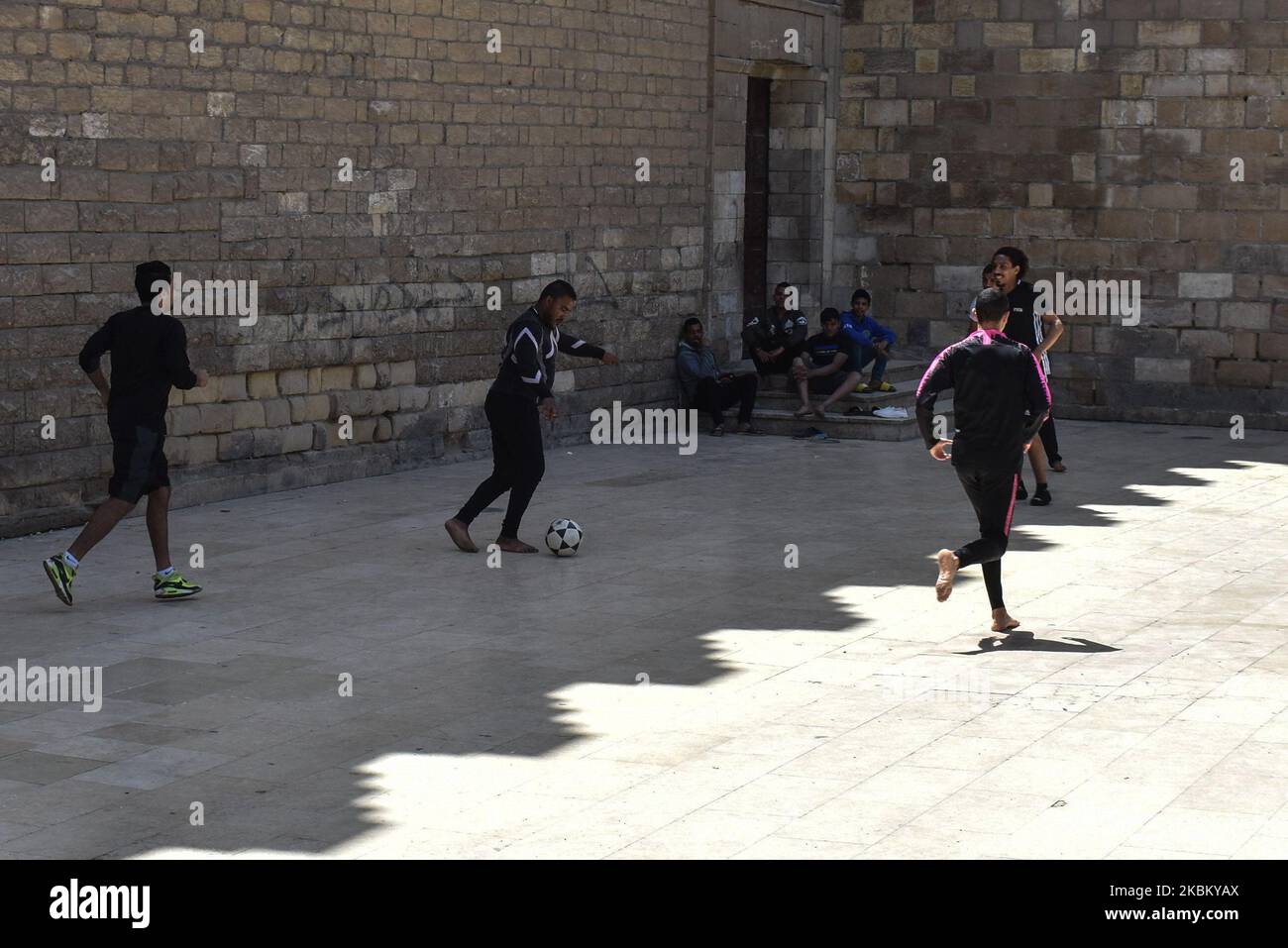 Two week curfew hi-res stock photography and images - Alamy