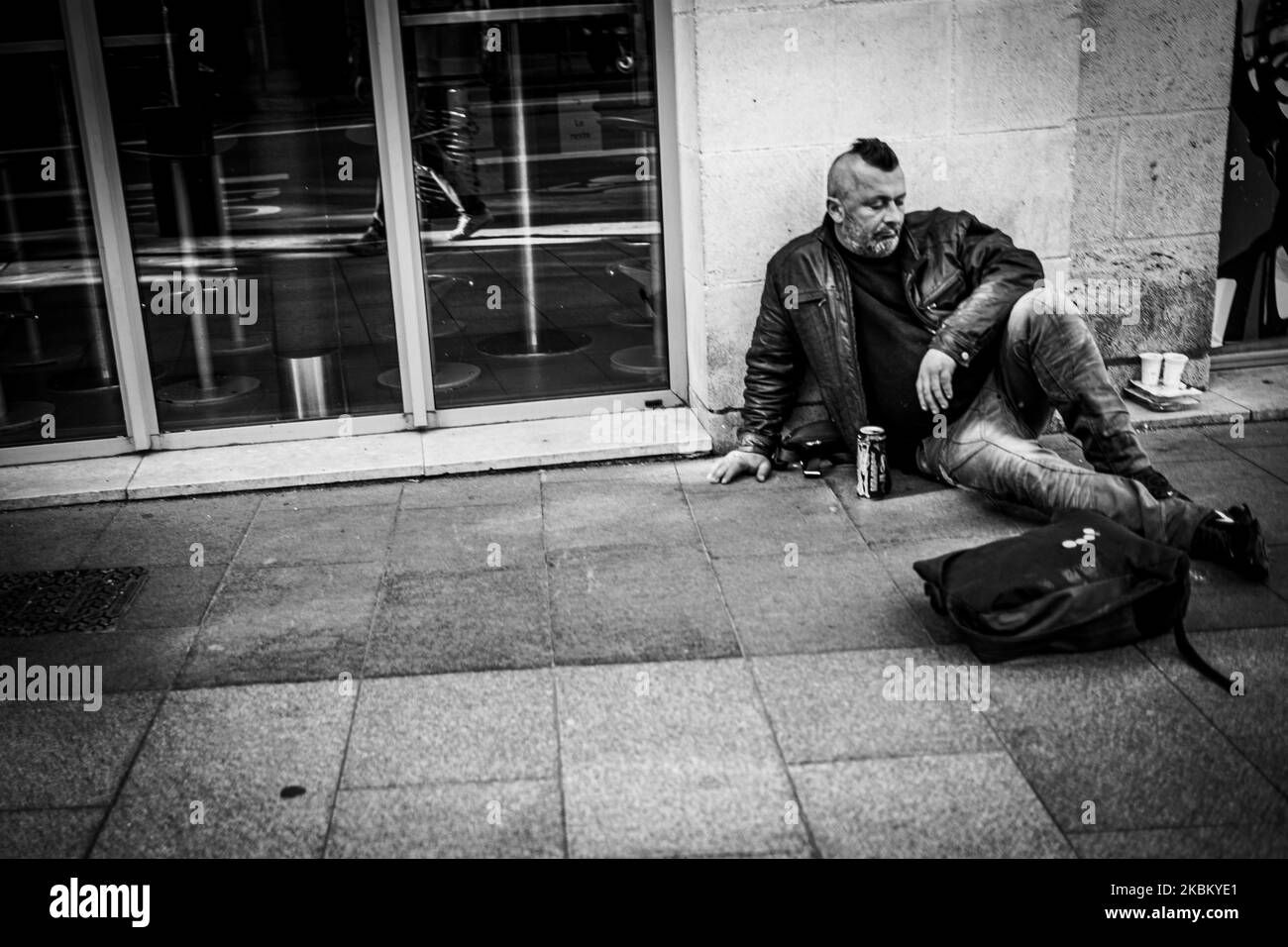 (EDITOR'S NOTE: Image was converted to black and white) Homeless people ...