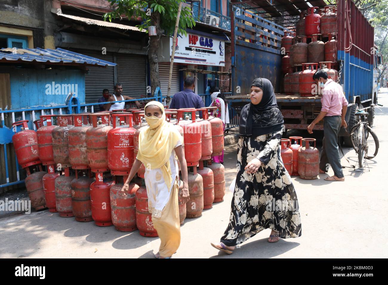 Empty domestic gas cylinders hi-res stock photography and images - Alamy