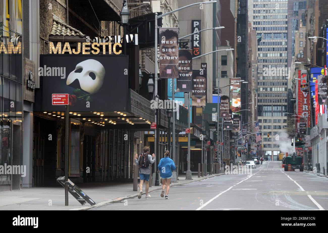 Abandoned theater district of midtown new york city hi-res stock ...