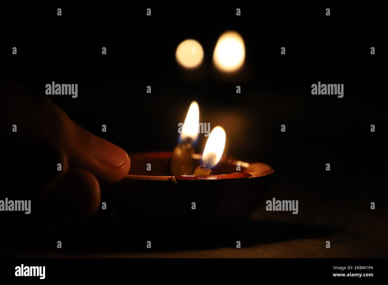 Shun light hi-res stock photography and images - Alamy