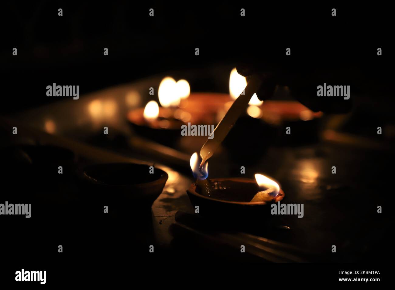 Shun light hi-res stock photography and images - Alamy