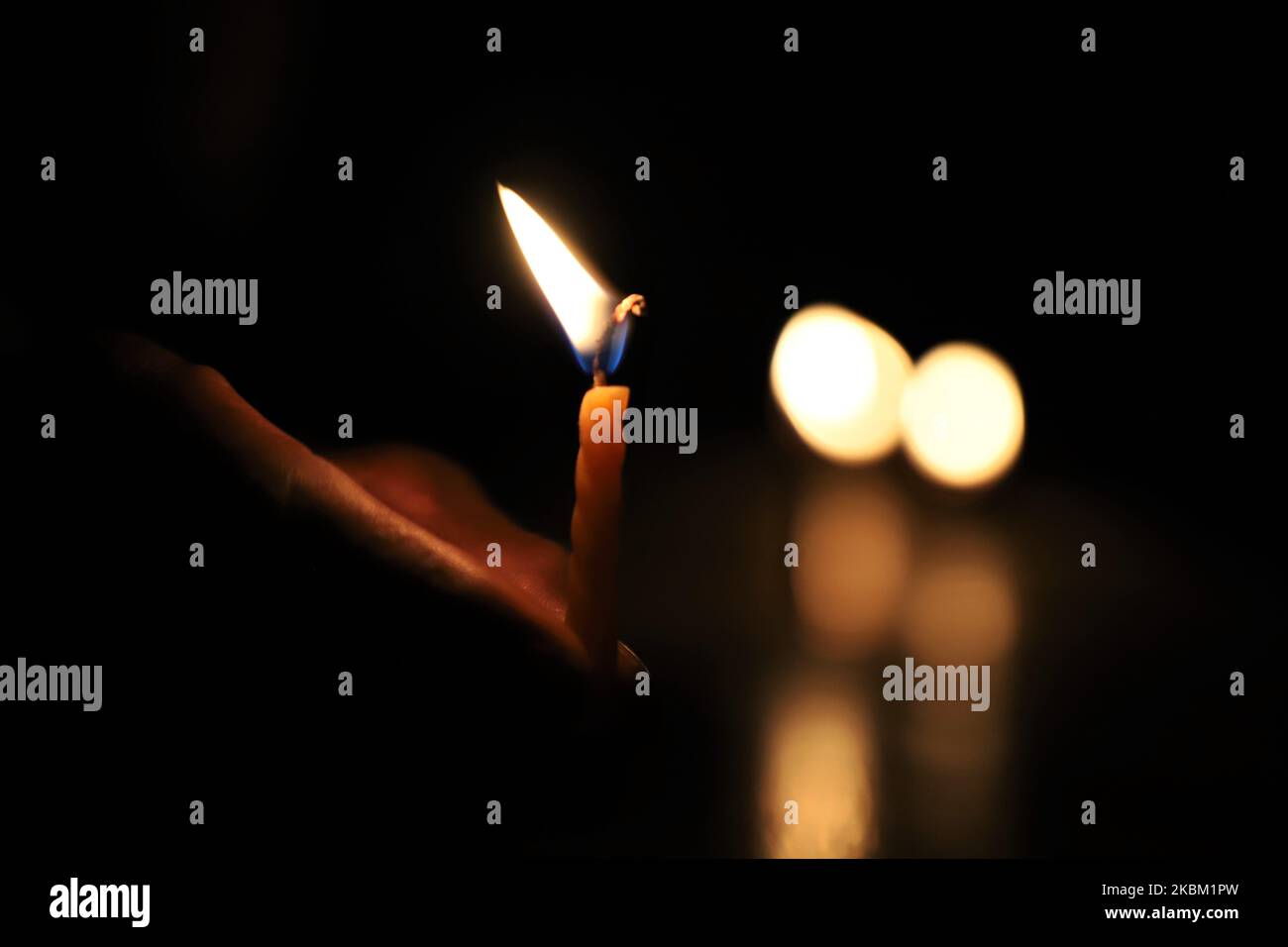 Shun light hi-res stock photography and images - Alamy