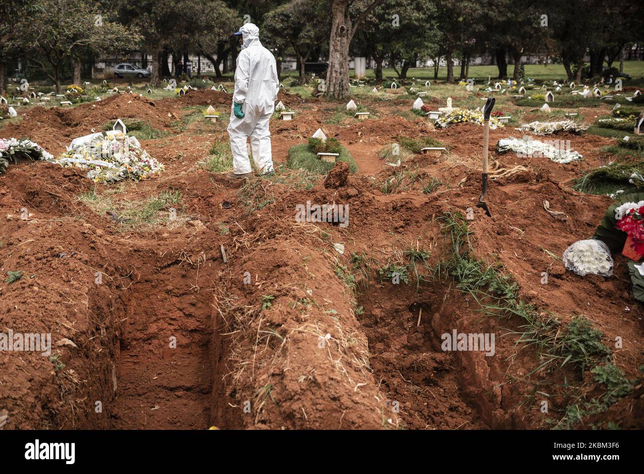 150 burials hi-res stock photography and images - Alamy