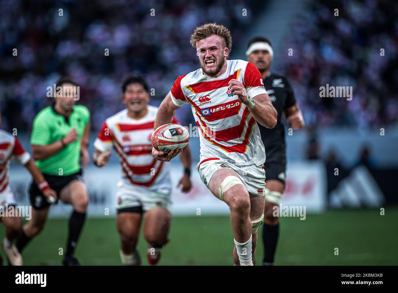 Warner Dearns of Japan during the rugby test match between Japan and ...