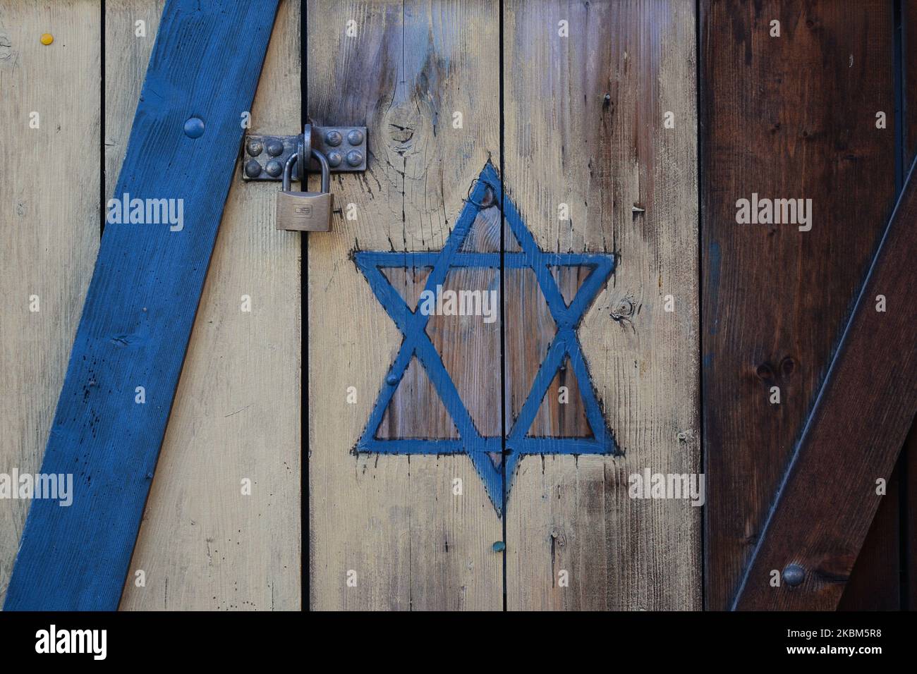 Ancient jewish quarter door hi-res stock photography and images - Alamy