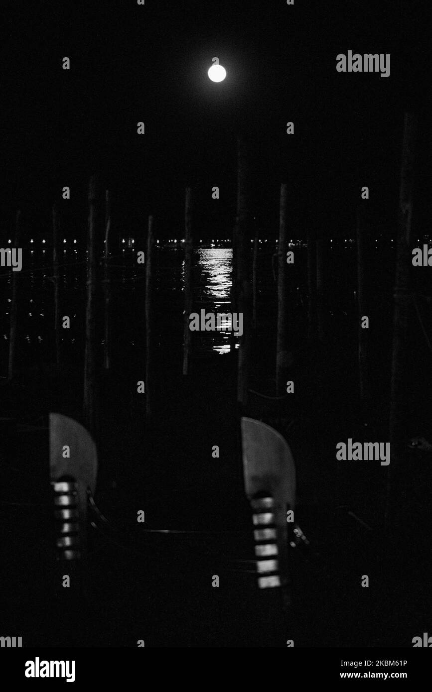 Italy coronavirus emergency Black and White Stock Photos & Images - Alamy