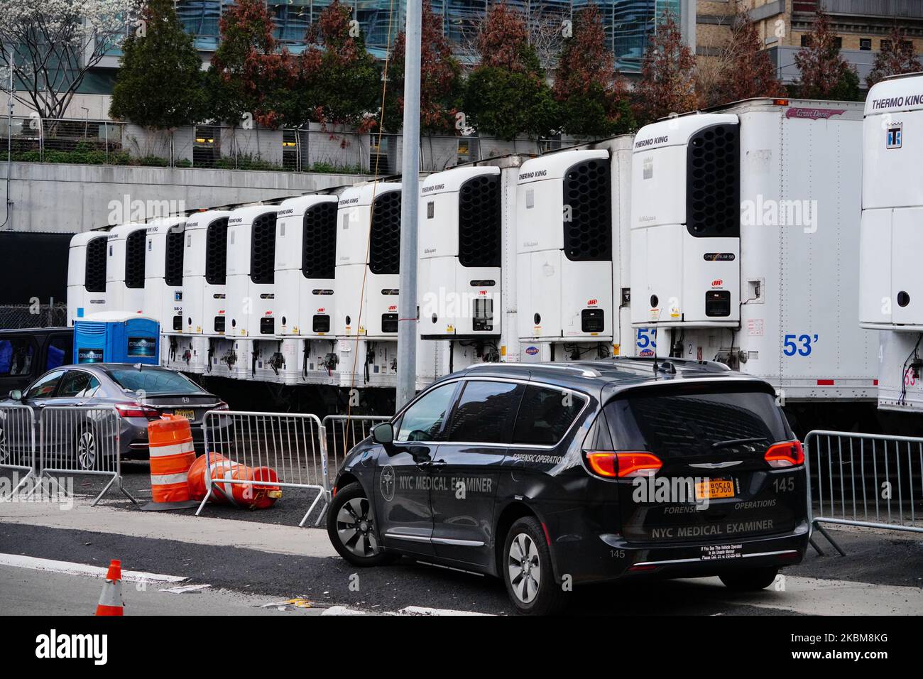 Morgues ship hi-res stock photography and images - Alamy