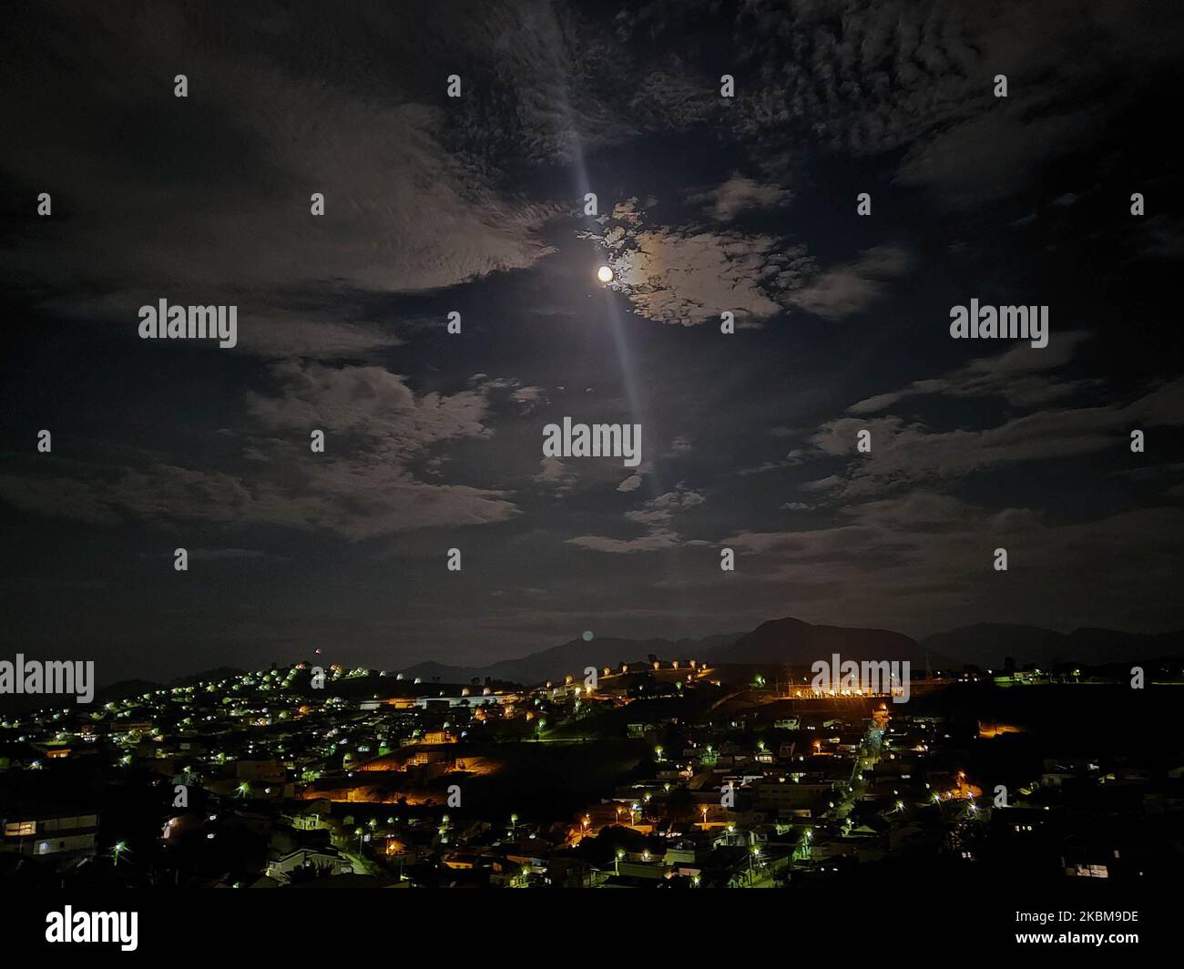 A view of Supermoom, also called a full pink moon, in Paraisopolis ...