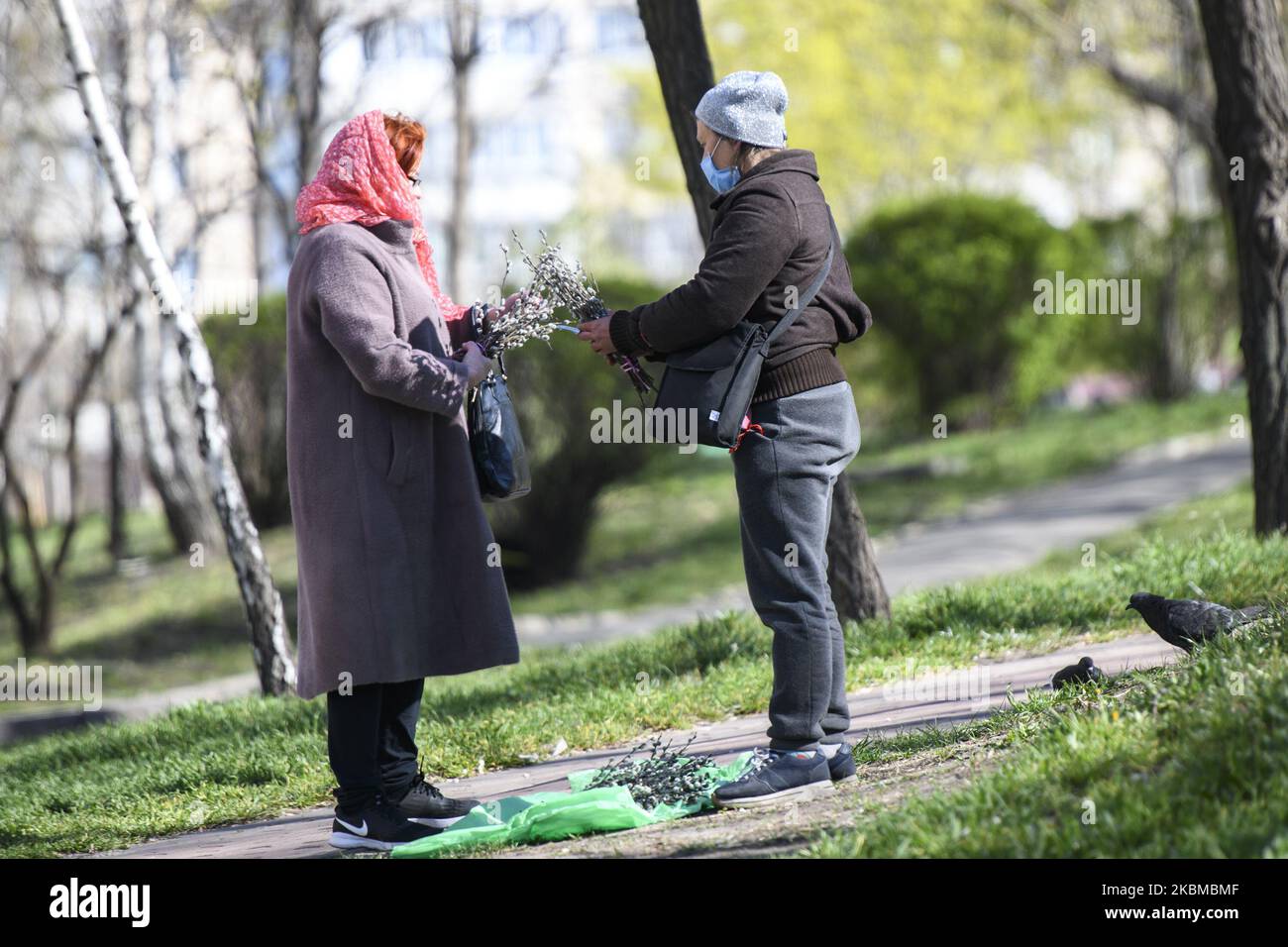 Orthodox christians mark palm hi-res stock photography and images - Alamy