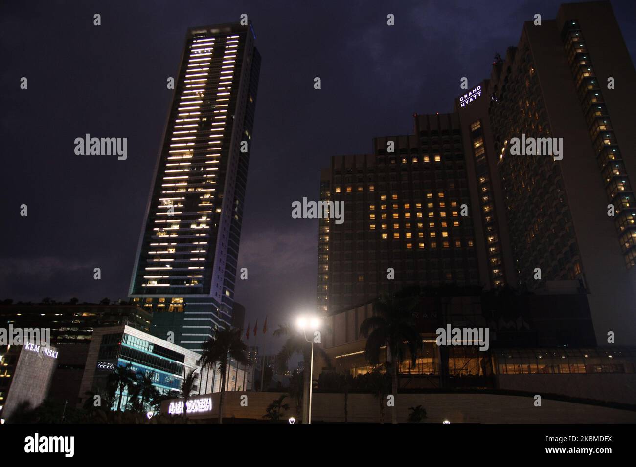 Grand hyatt hotels windows hi-res stock photography and images - Alamy