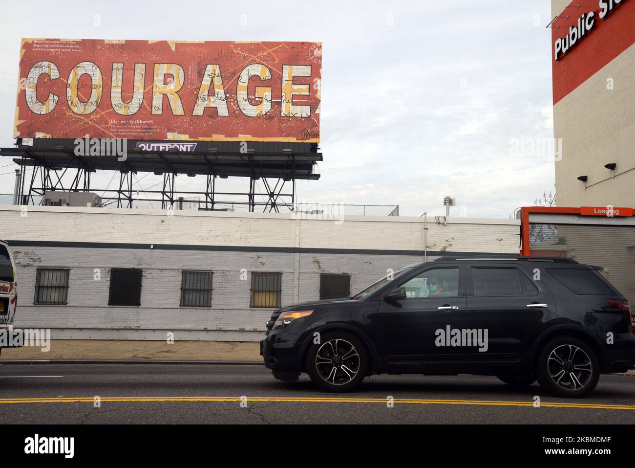 Temporary billboard hi-res stock photography and images - Alamy