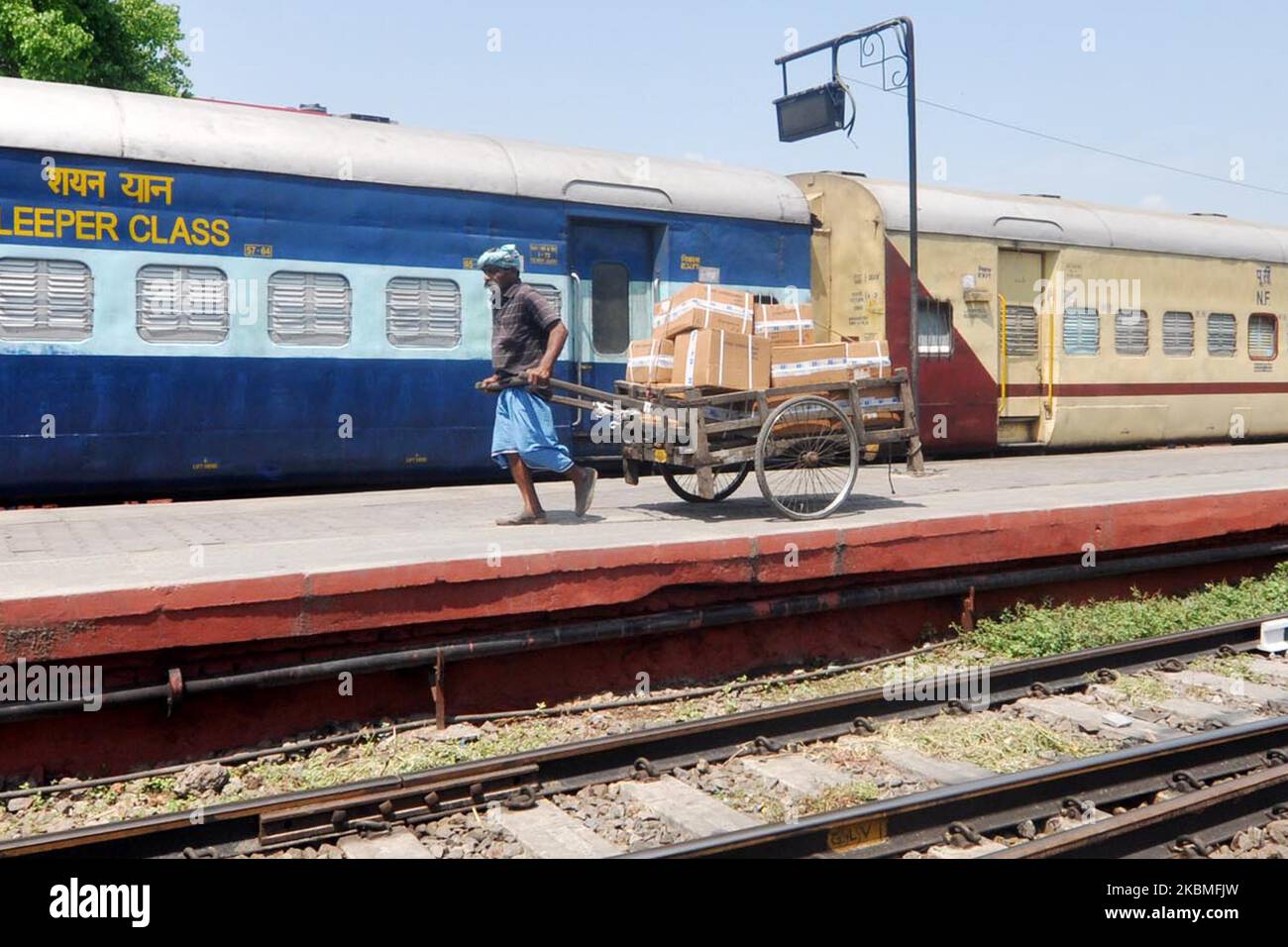 Loaded hand carts hi-res stock photography and images - Alamy
