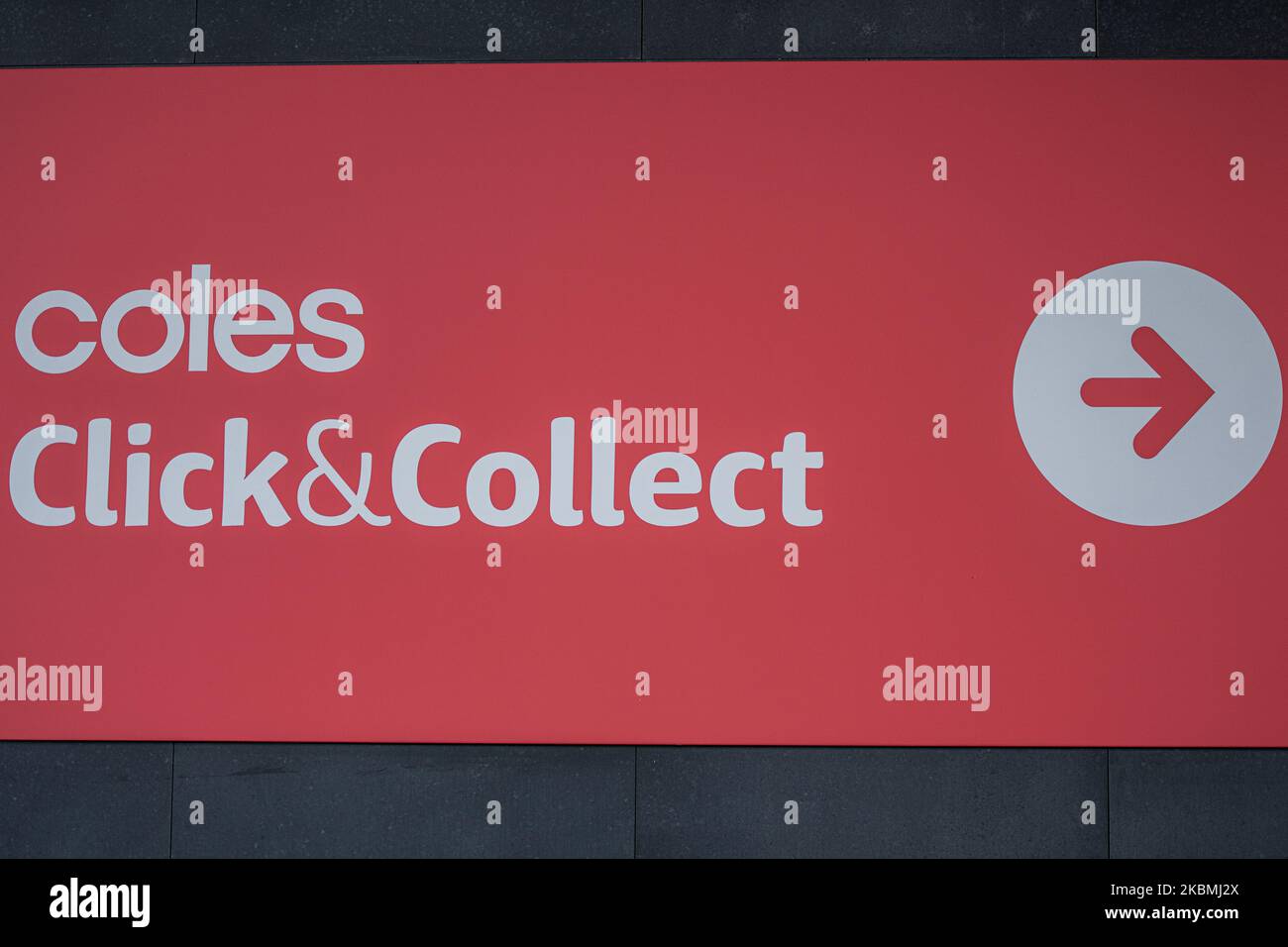 Coles supermarkets online service hi-res stock photography and images ...