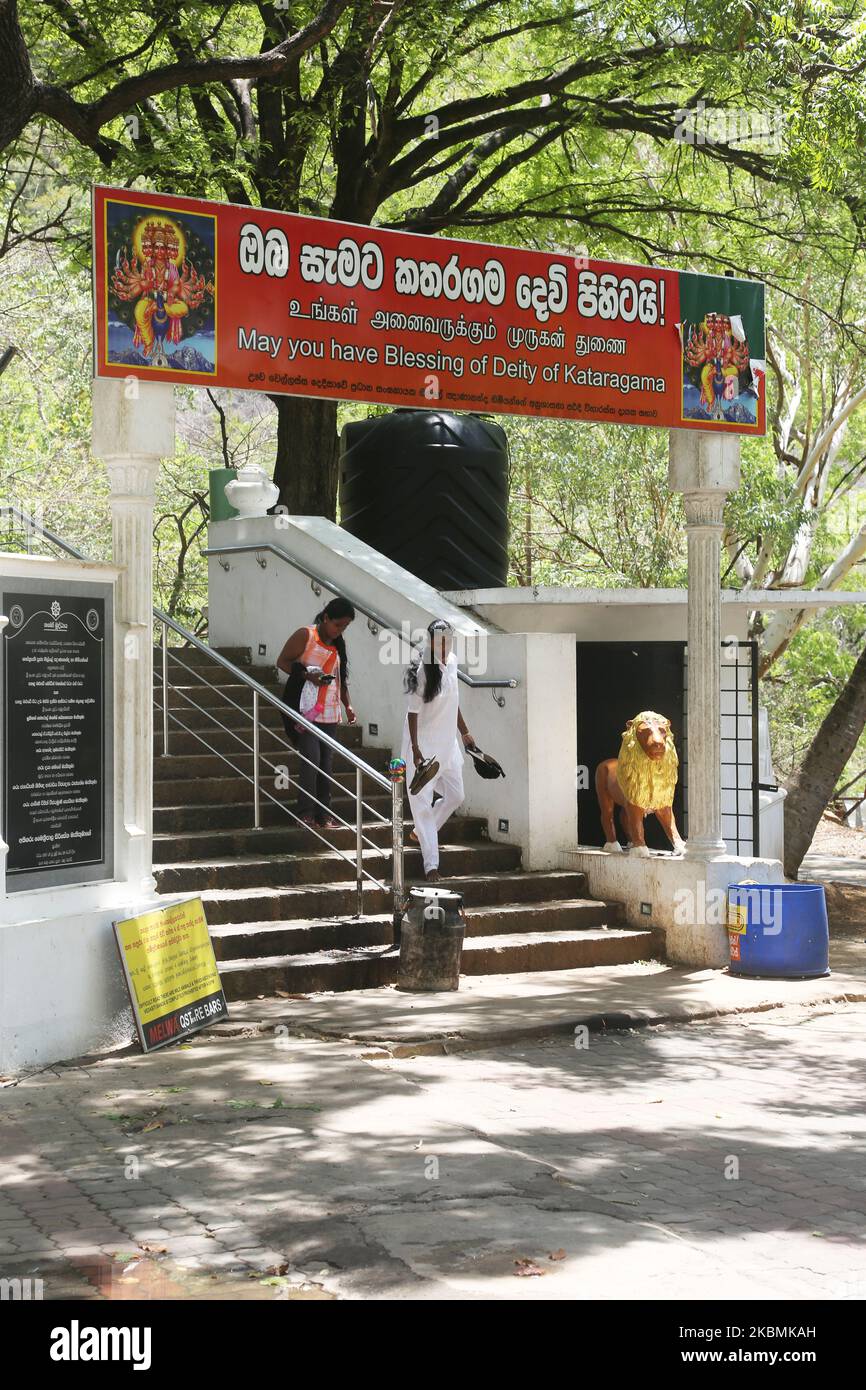 Kataragama murugan temple hi-res stock photography and images - Alamy