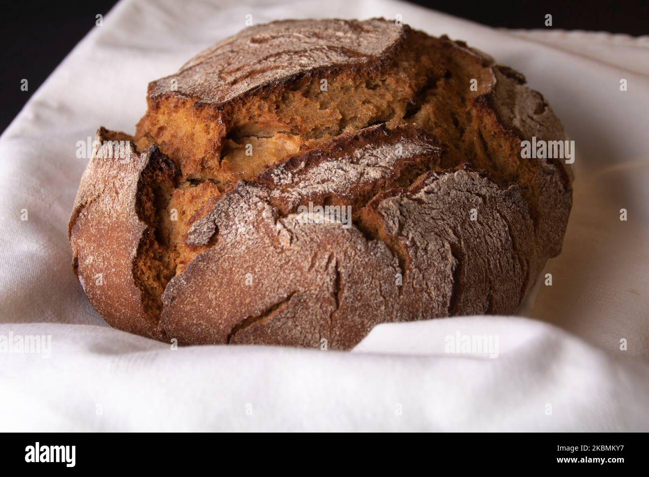 Hot bread hi-res stock photography and images - Alamy
