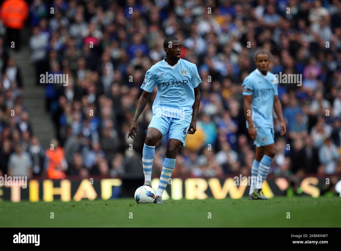 Edin Dzeko of Manchester City and Phil Jagielka of Everton during the ...