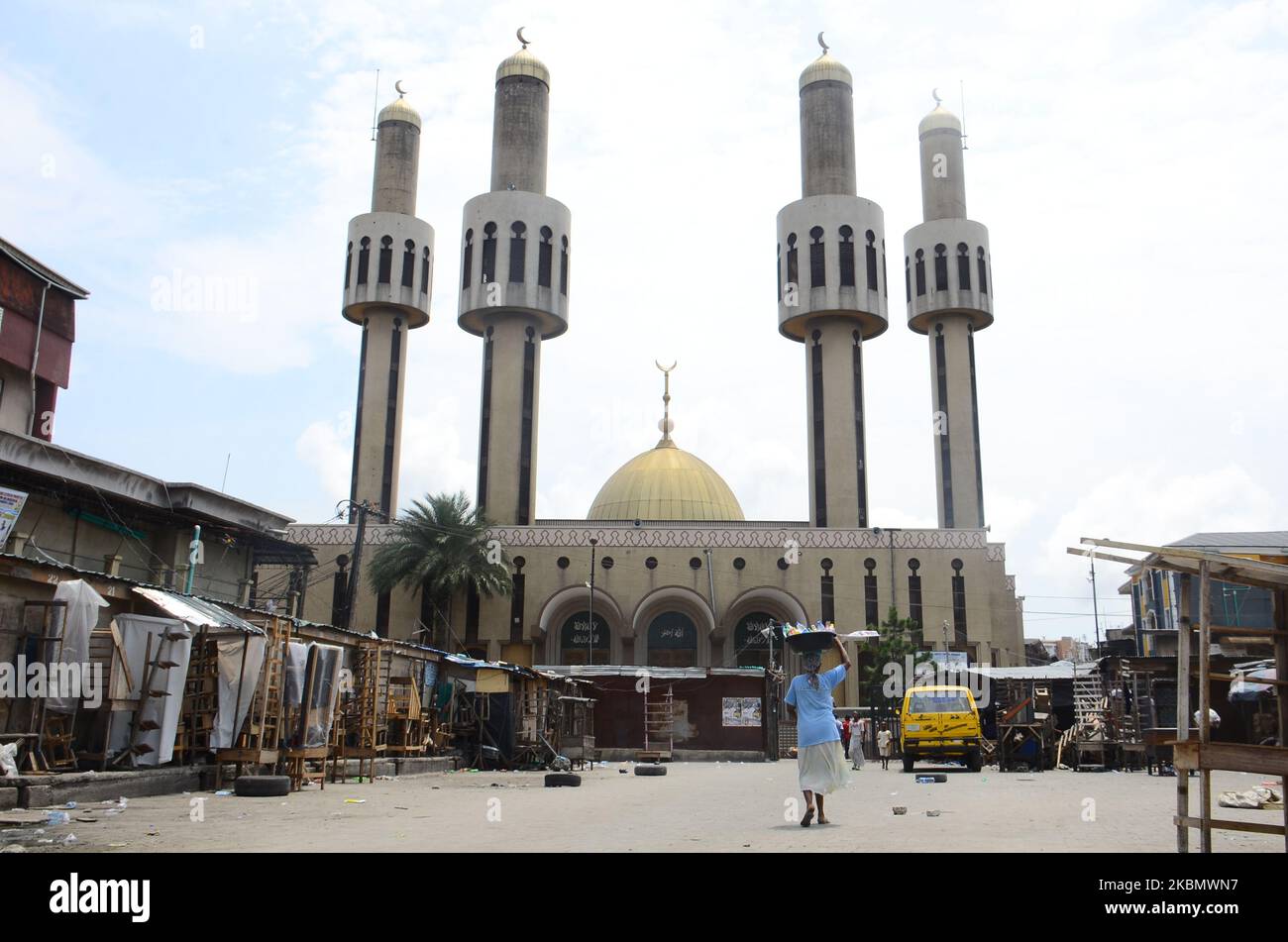 Lagos island central mosque hi-res stock photography and images - Alamy