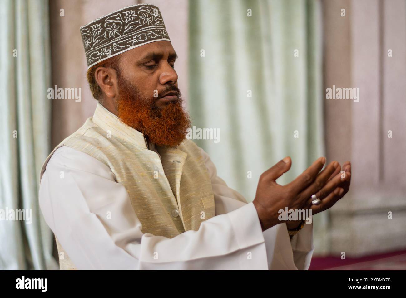 Kathmandu mosque hi-res stock photography and images - Alamy