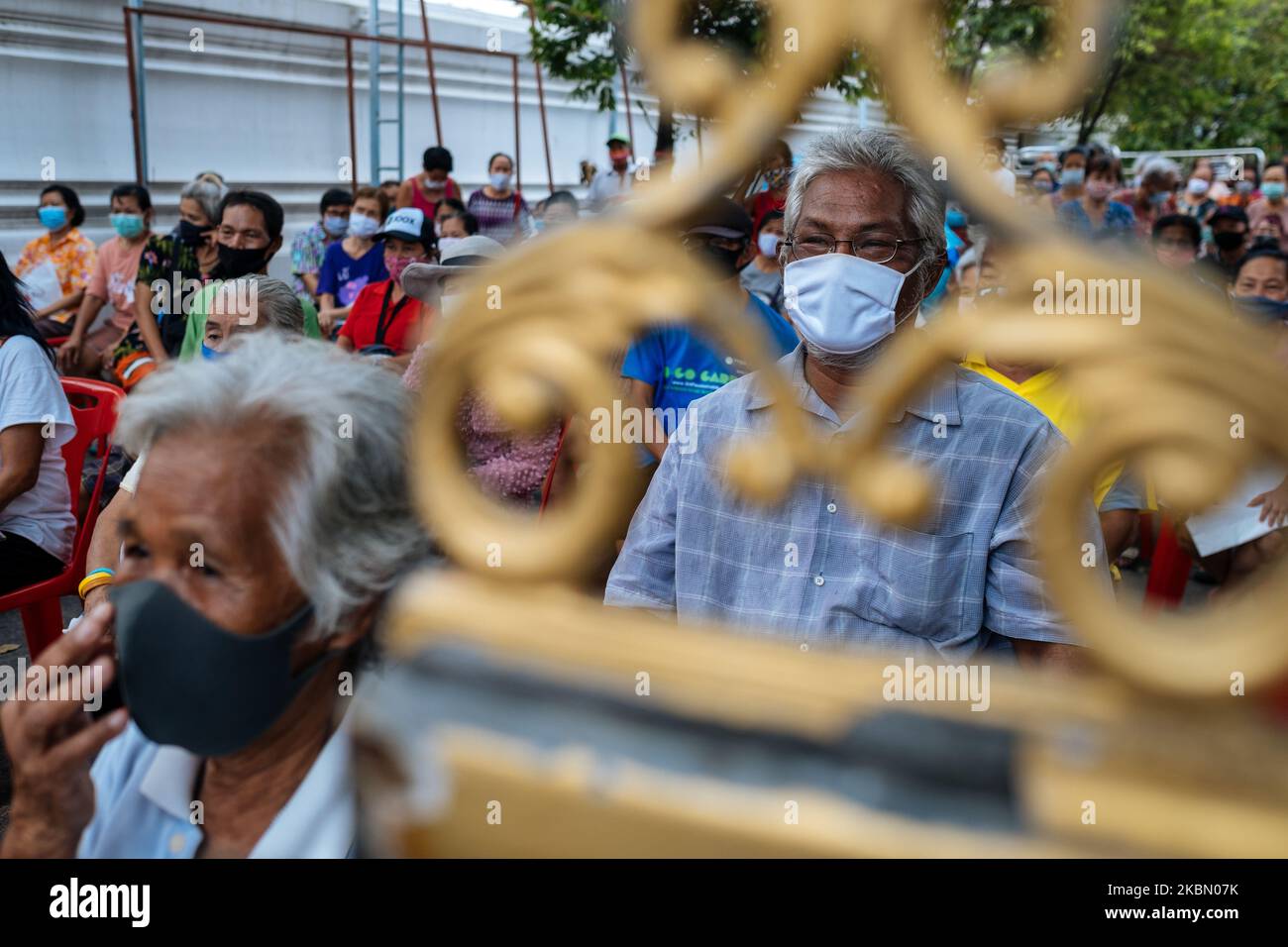 Low-income and jobless people whose livelihood has been affected by the ...