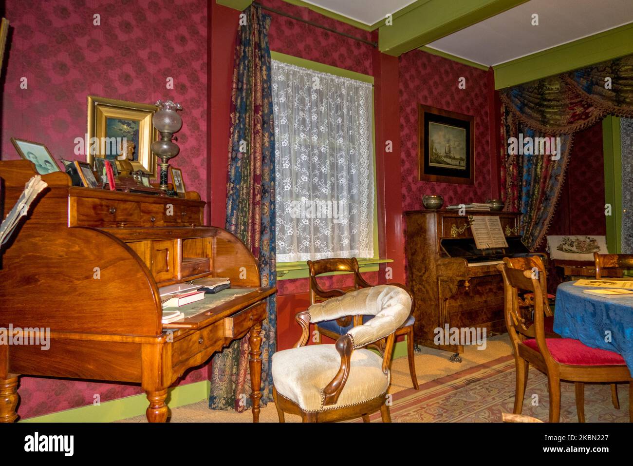 Enkhuizen, Netherlands. October 2022. Vintage interior of a 1920s Dutch ...