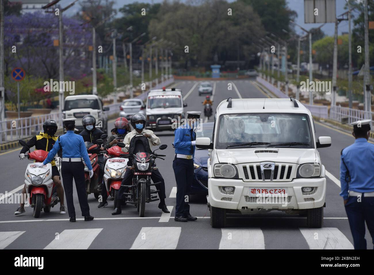Checking driving passes hi-res stock photography and images - Alamy