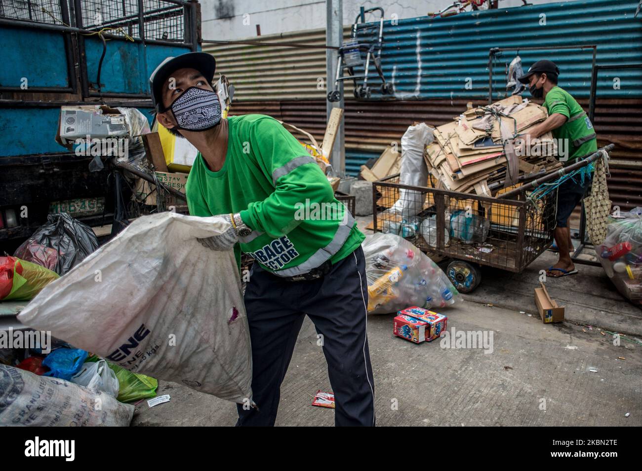 Drump truck hi-res stock photography and images - Alamy