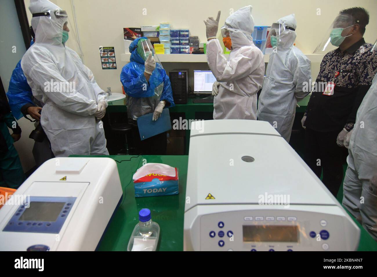 Readiness of laboratory operations hi-res stock photography and images ...