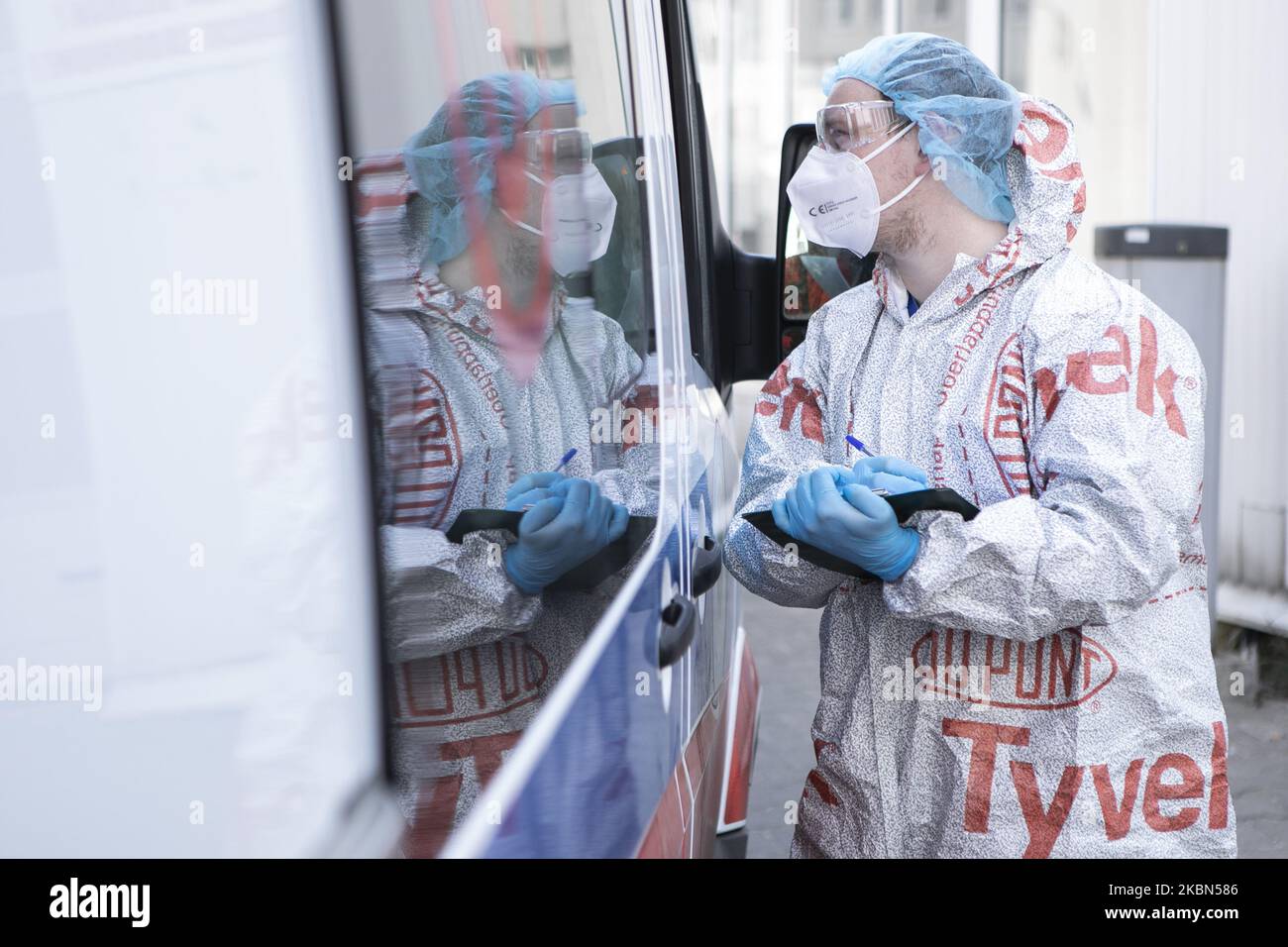 Medical worker from a field emergency care unit at provincial hospital ...