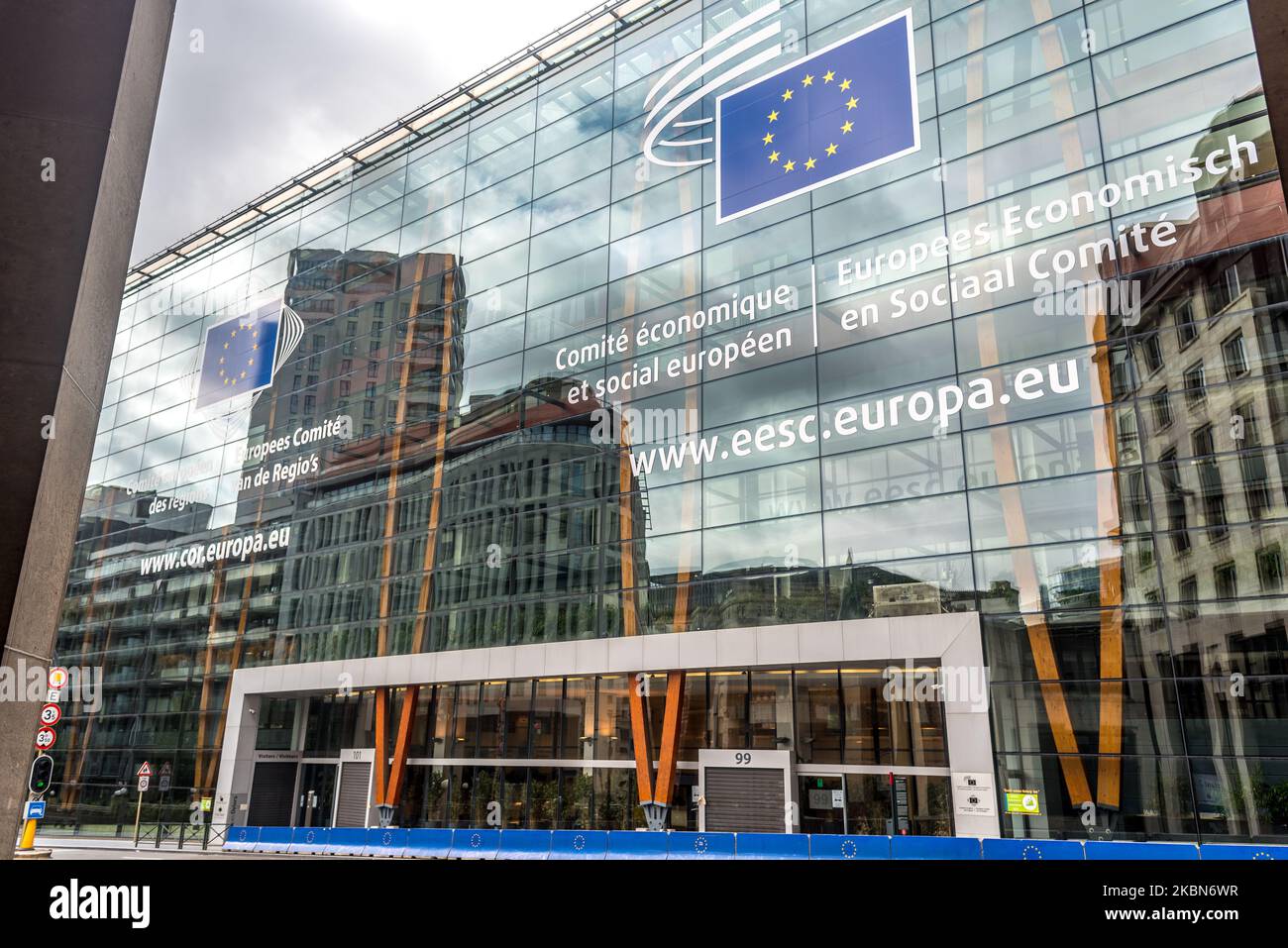 Eu decision making bodies hi-res stock photography and images - Alamy