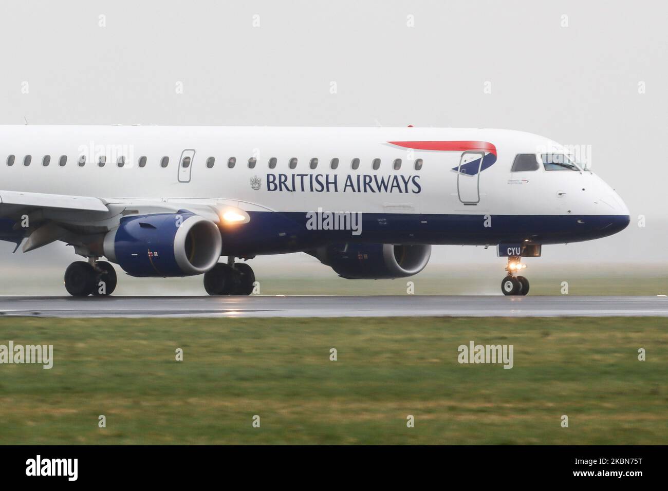Runway of amsterdam schiphol ams eham international airport hi-res ...