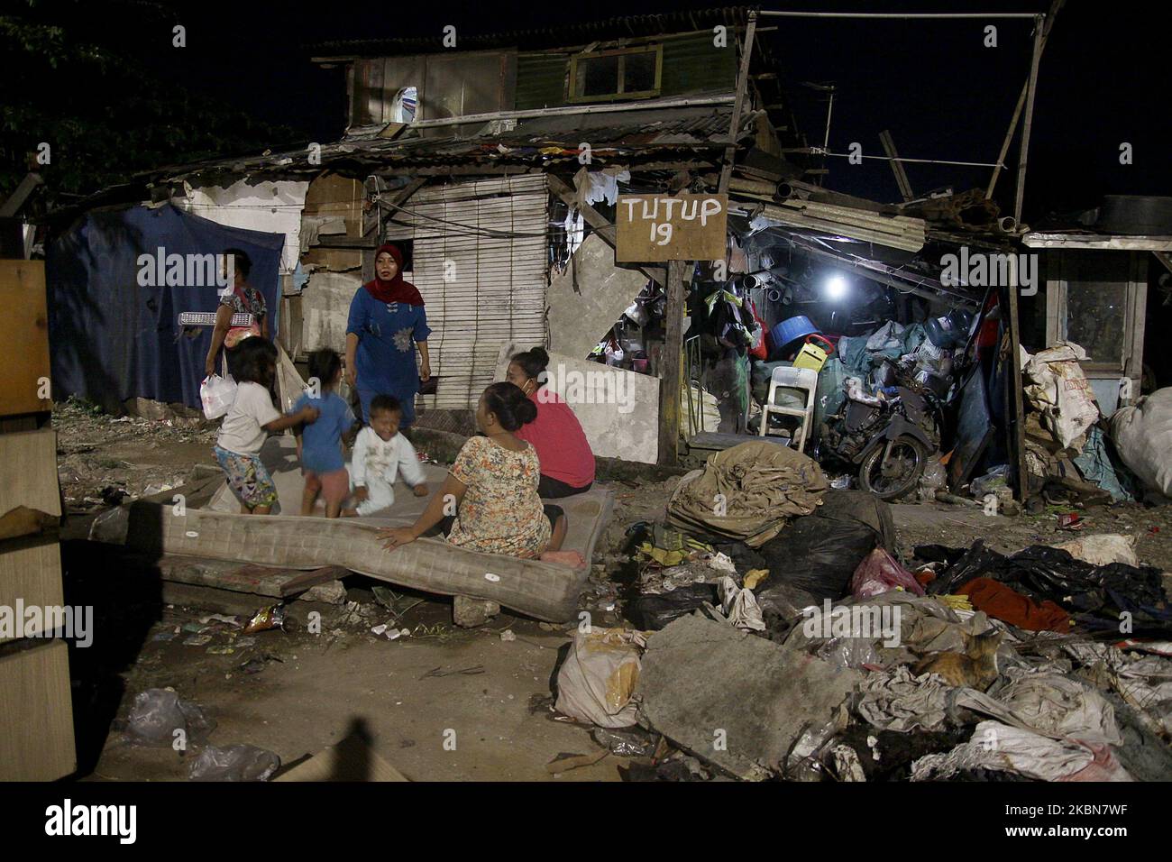 Worst slums hi-res stock photography and images - Alamy
