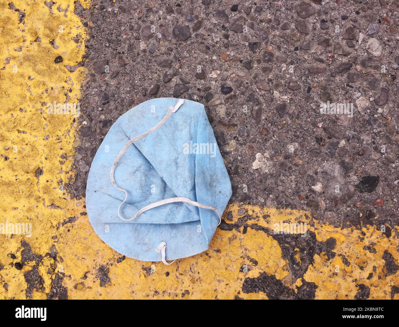 Mask waste china 2020 hi-res stock photography and images - Alamy