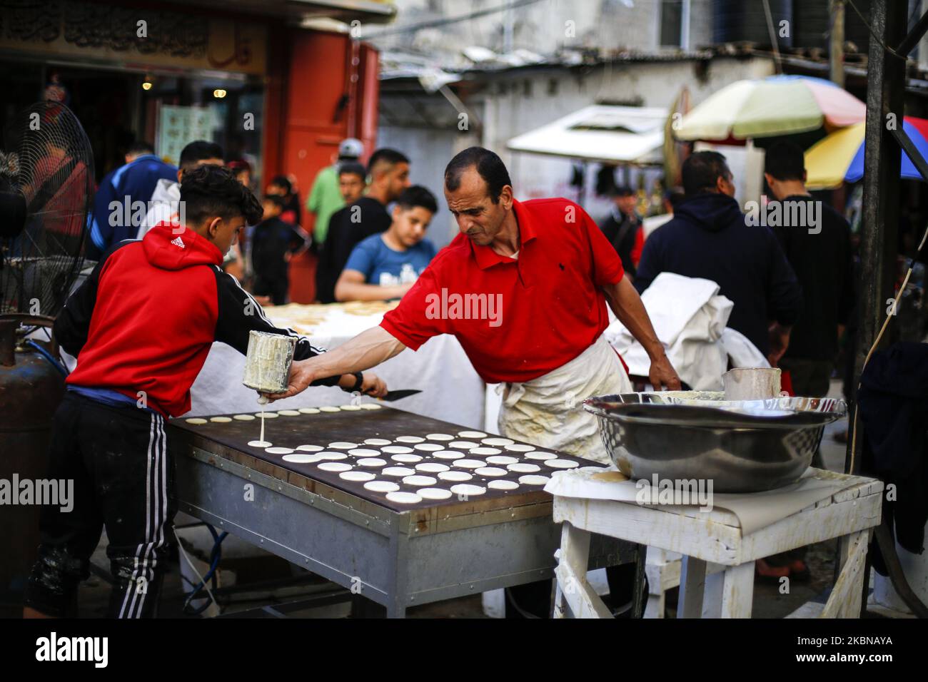 Palestine sweets hi-res stock photography and images - Alamy