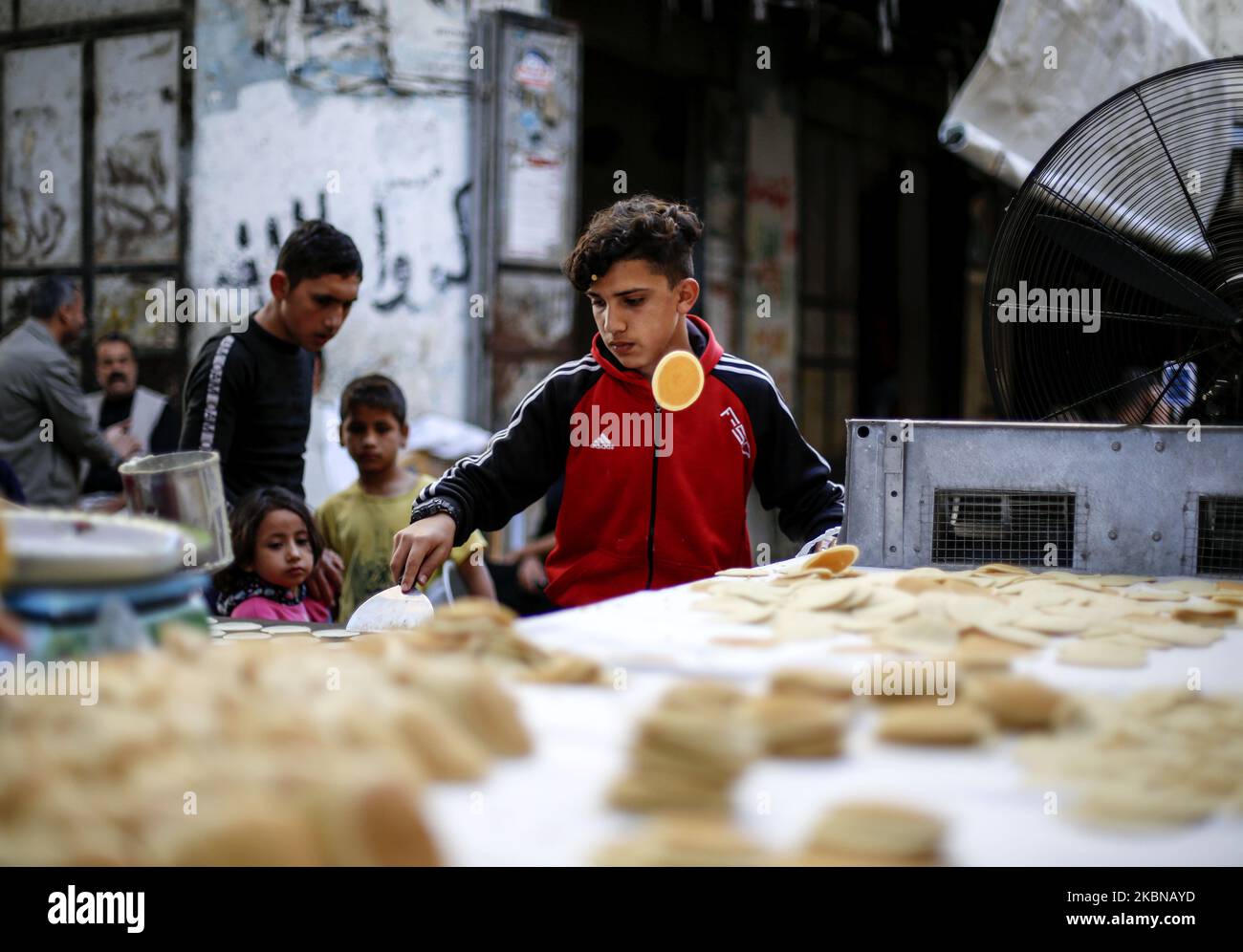Palestine sweets hi-res stock photography and images - Alamy
