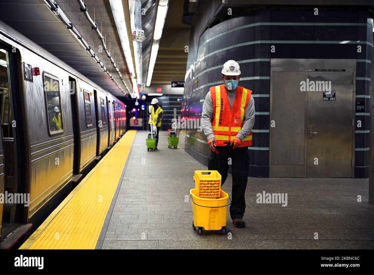 Subway disinfectation hi-res stock photography and images - Alamy