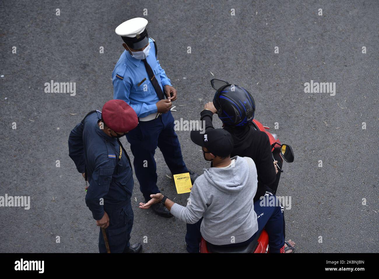 Checking driving passes hi-res stock photography and images - Alamy