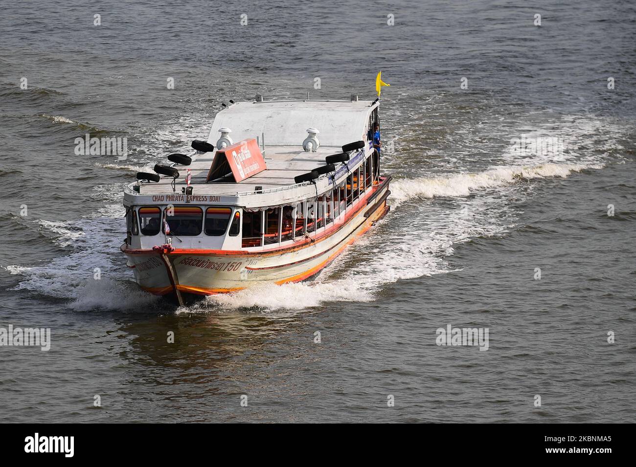 A Chao Phraya Express Boat which carrying passengers from Nonthaburi ...
