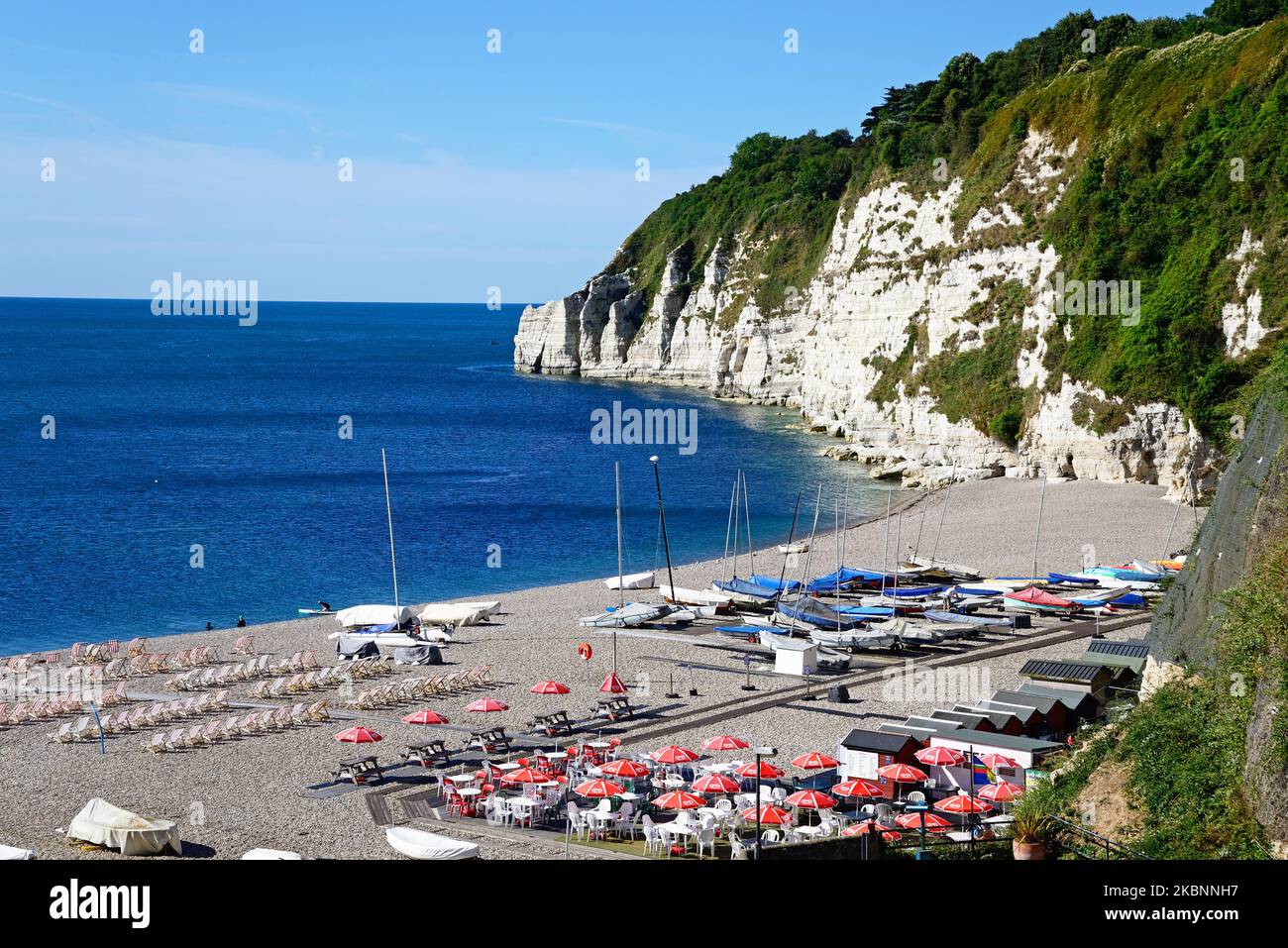 Lyme bay cafe hi-res stock photography and images - Alamy