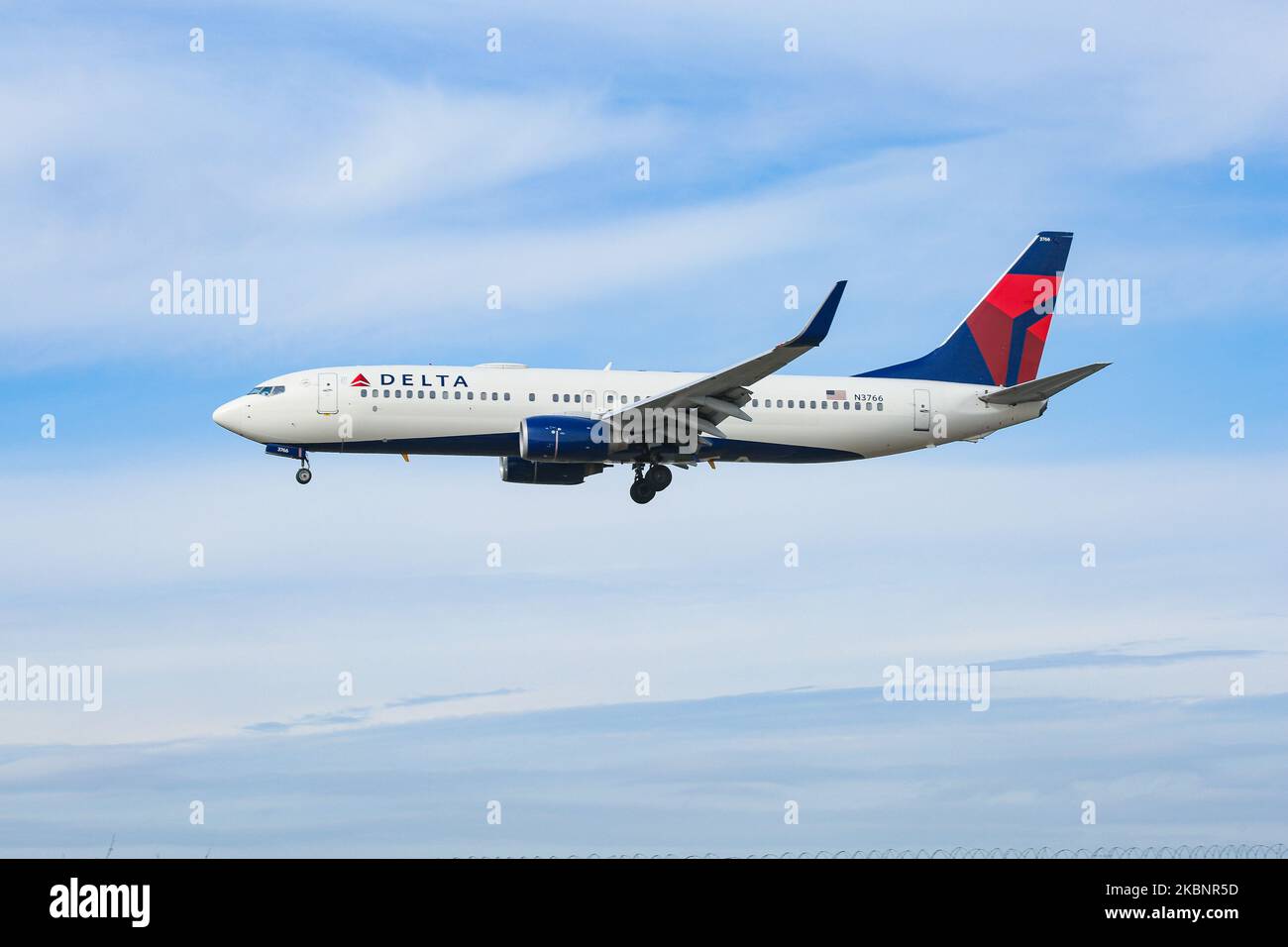 Delta Air Lines Boeing 737-800 commercial aircraft as seen on final ...