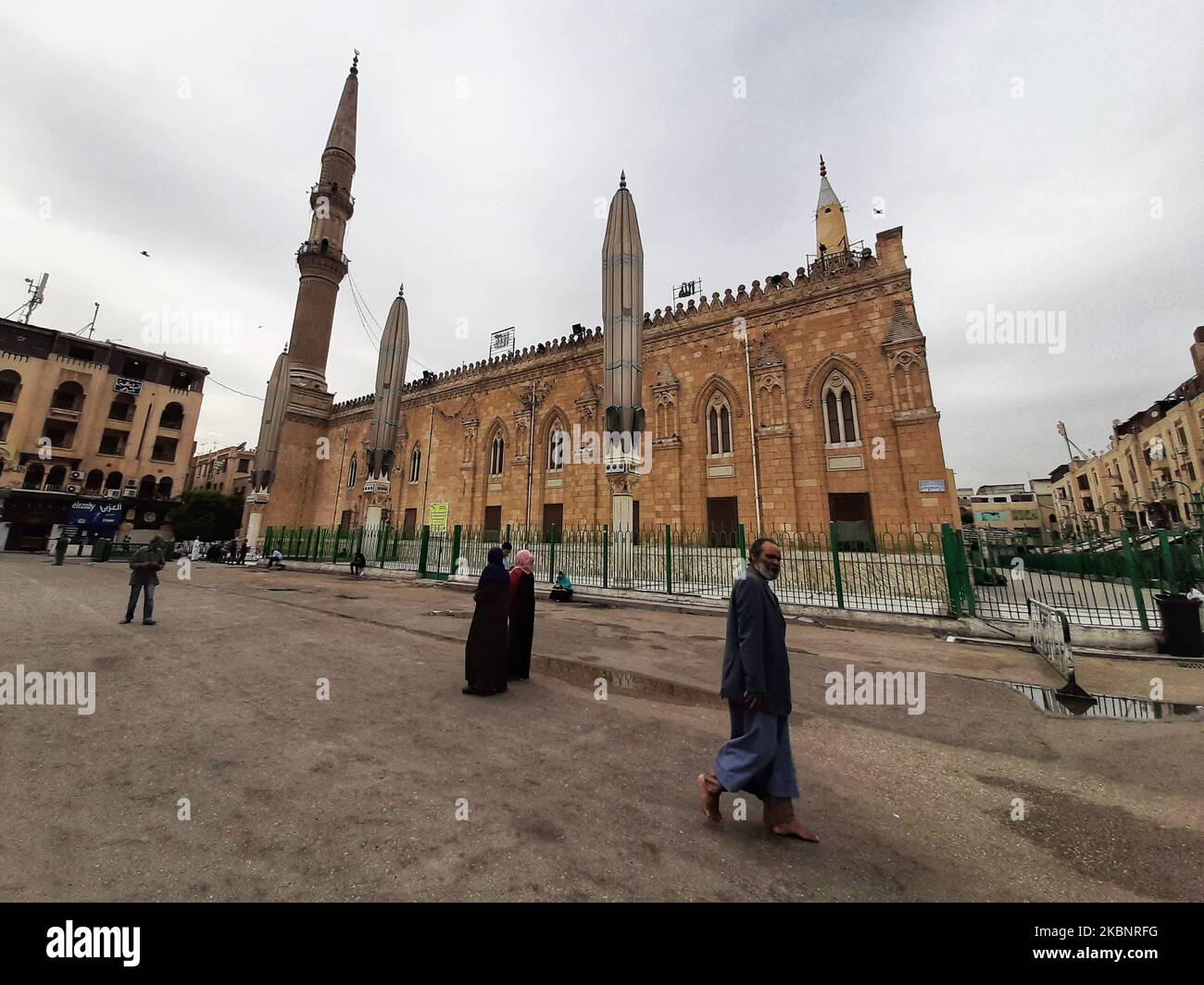 Closed hussein mosque hi-res stock photography and images - Alamy