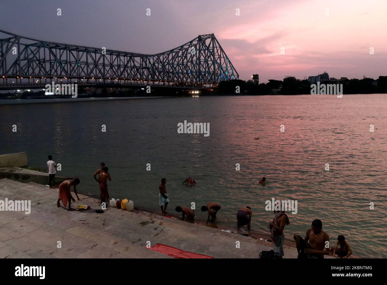 Ngo atulya ganga hi-res stock photography and images - Alamy