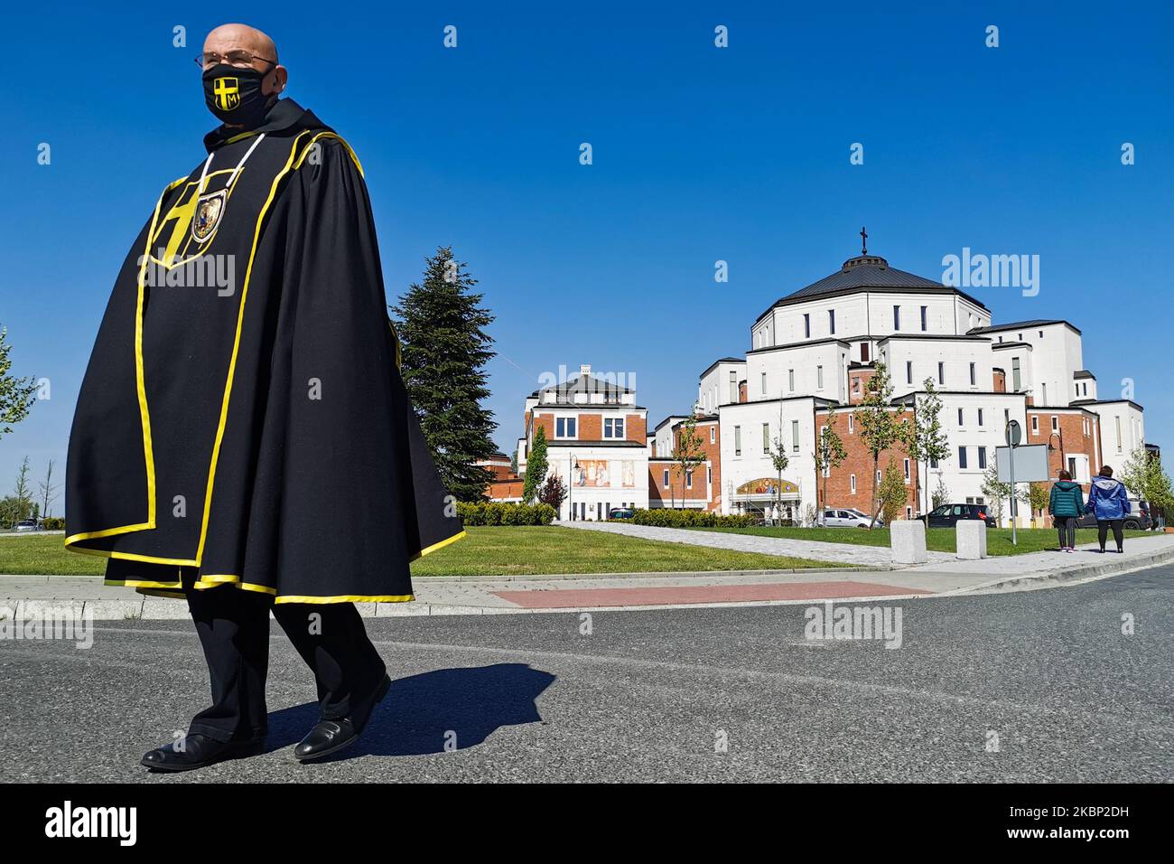 Knightly order uniform hi-res stock photography and images - Alamy