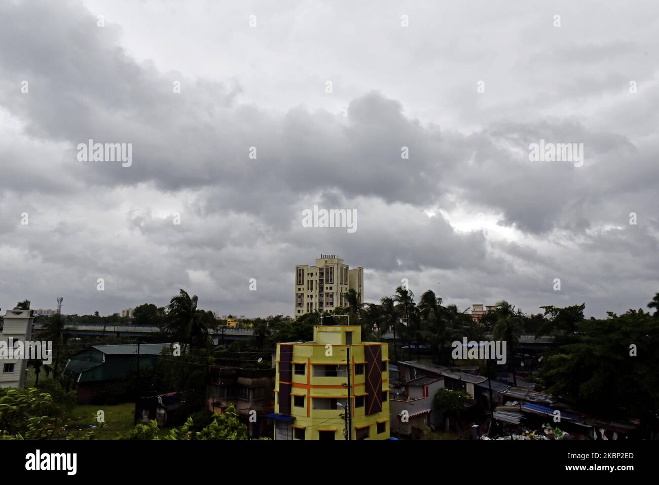 Dense cloud forms during Amphan super cyclone in Kolkata, India, 20 May ...